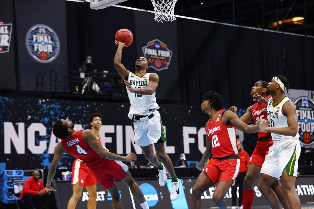 Defense propels Bears to national championship game - The Baylor Lariat