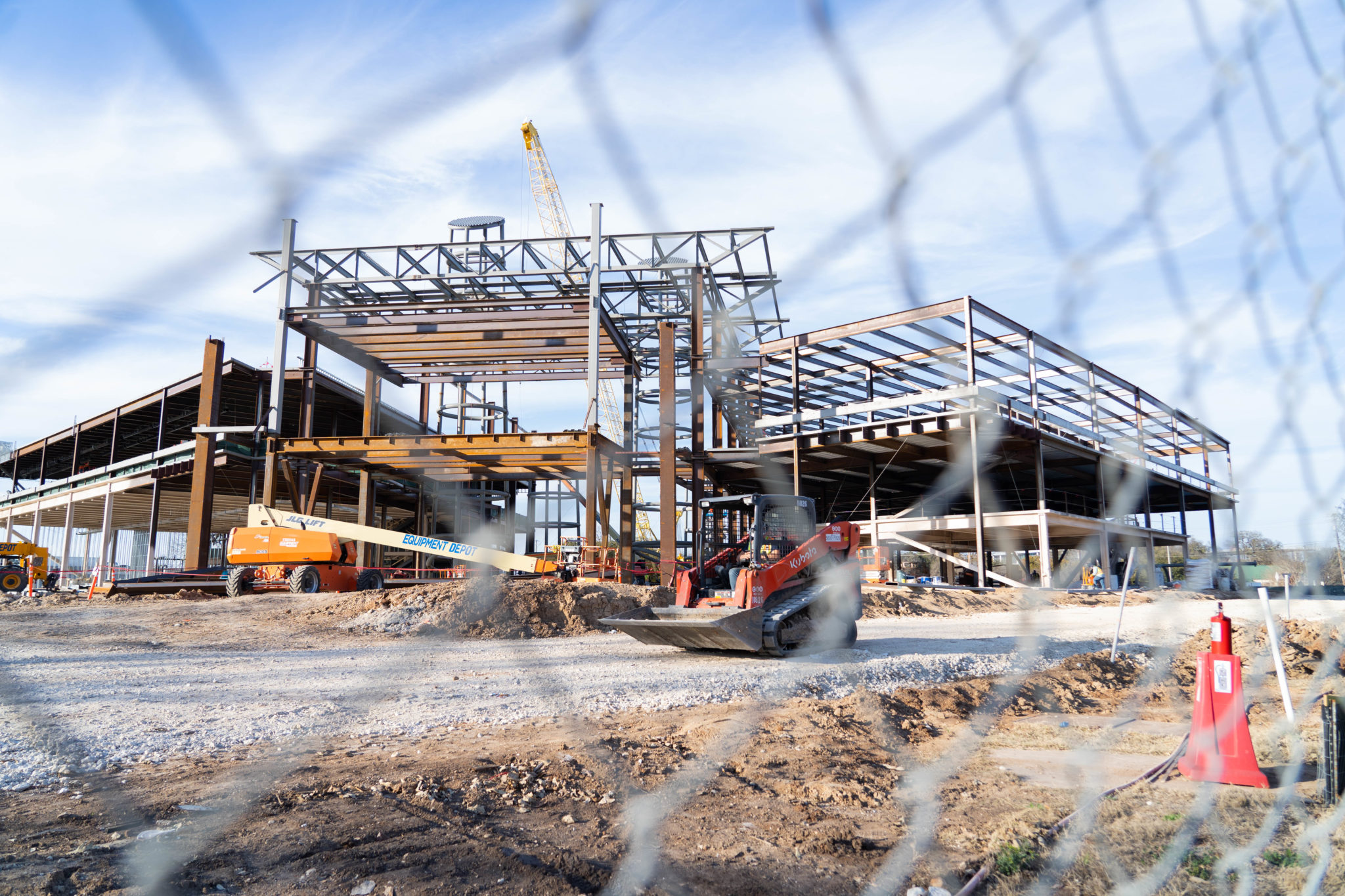 Workers injured in Baylor construction accident released from hospital - The Baylor Lariat