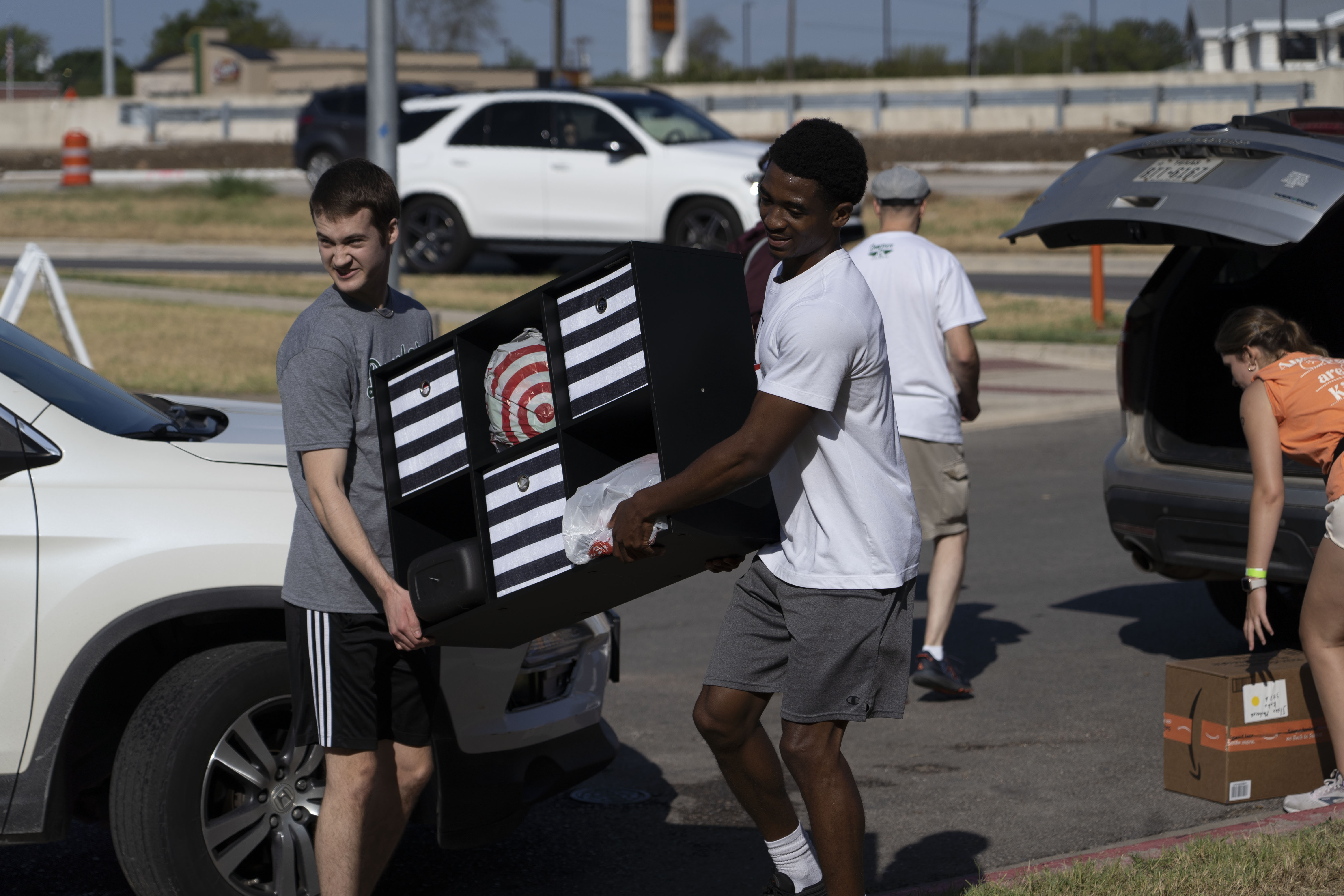 SLIDESHOW: Move-In 2022 | The Baylor Lariat