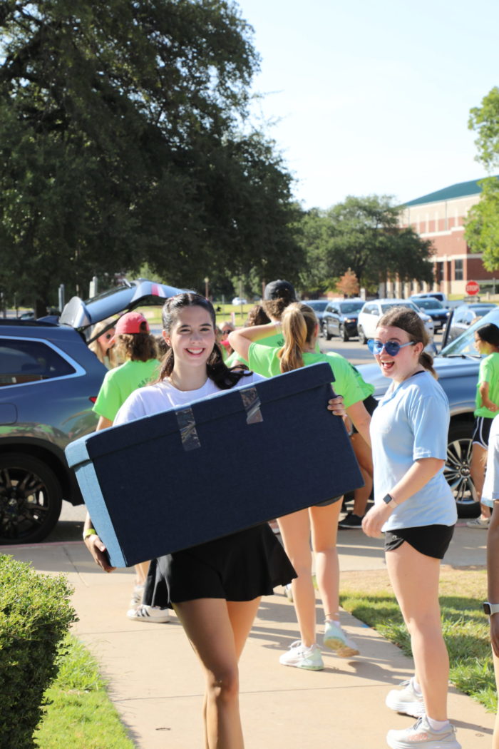 SLIDESHOW: Move-In 2022 | The Baylor Lariat