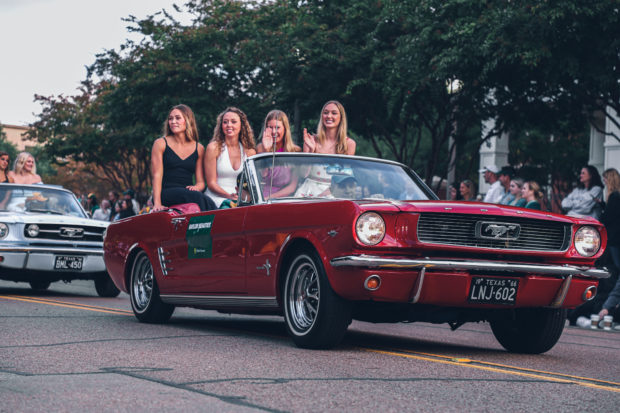 SLIDESHOW: Homecoming Parade | The Baylor Lariat