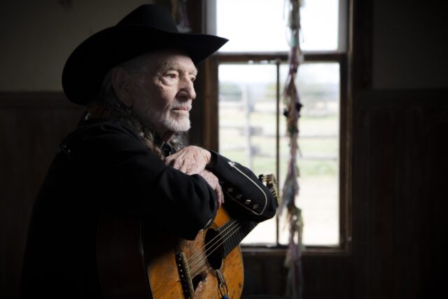Country legend Willie Nelson returns after 72 years for night of ...